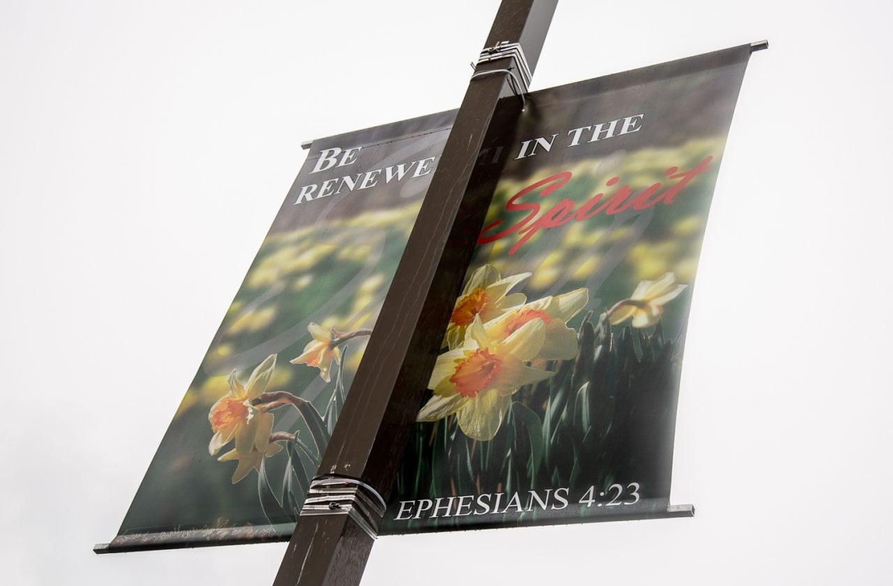 How to Welcome Members & Visitors with Church Signage & Graphics - Big ...